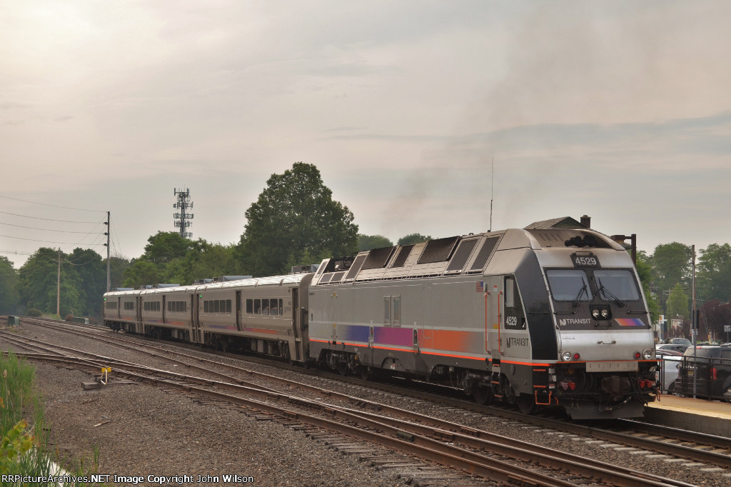 NJT 4529